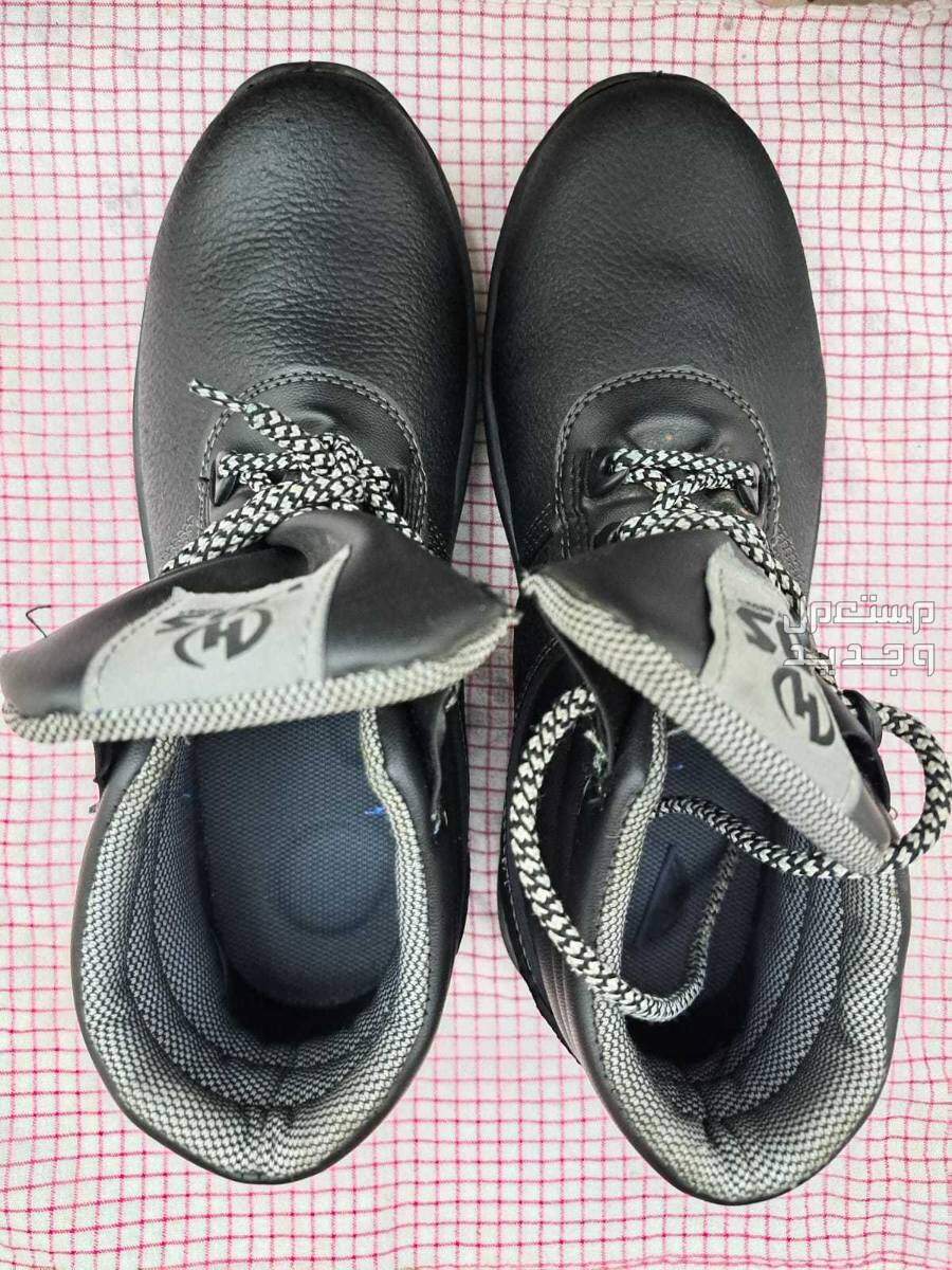 للبيع عدد 5 حذاء سيفتي مقاس 42 ماركات مختلفة. - مستعمل