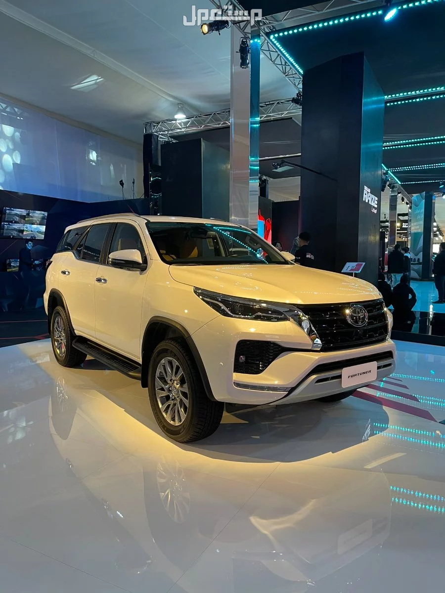 سعر سيارة فورتشنر GX2 موديل 2025.. مميزات وعيوب - مستعمل