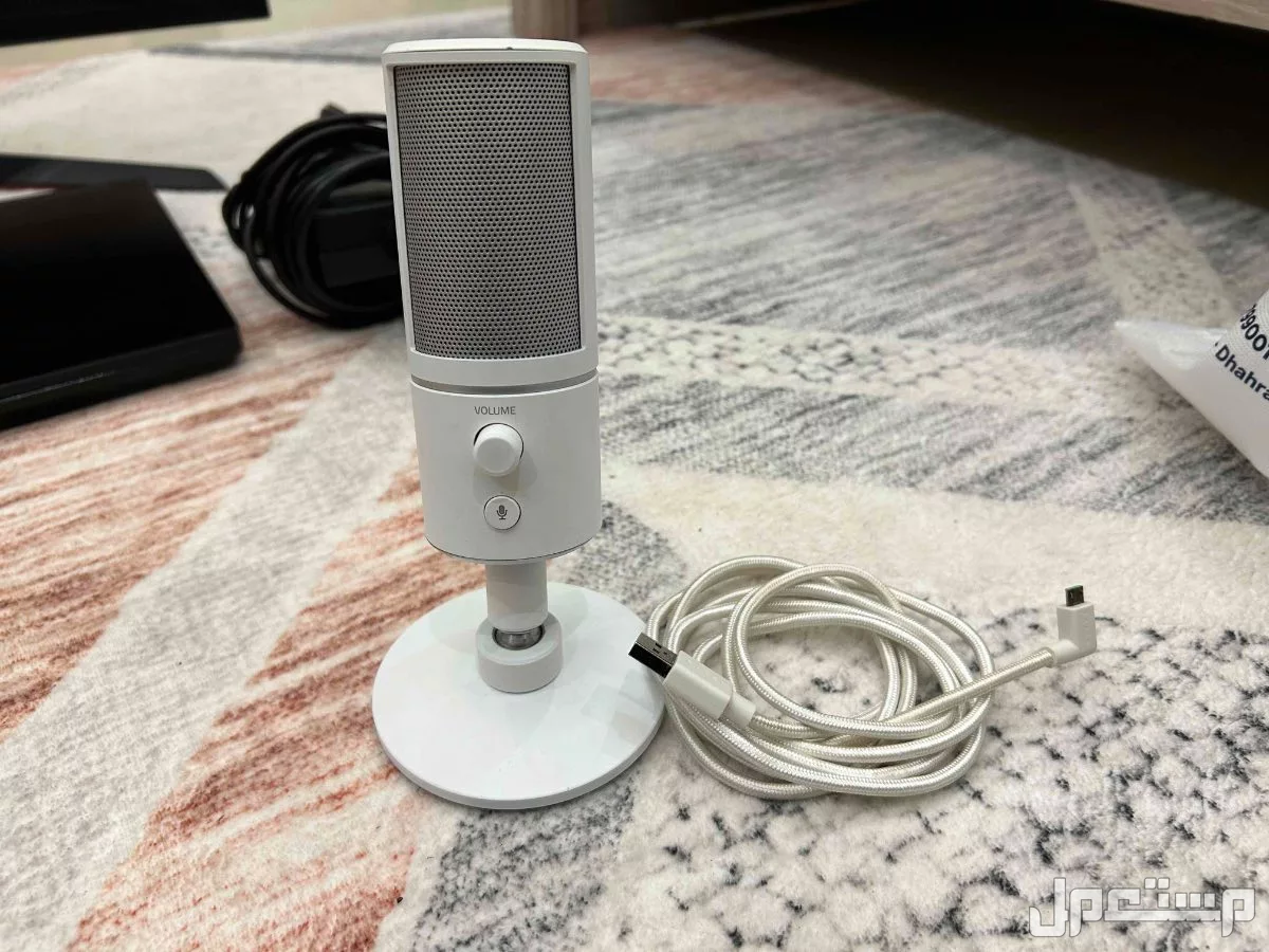 MSI GF63 10SCSR Gaming Laptop Set Up With Monitor, 3 Keyboards, Mouse ...